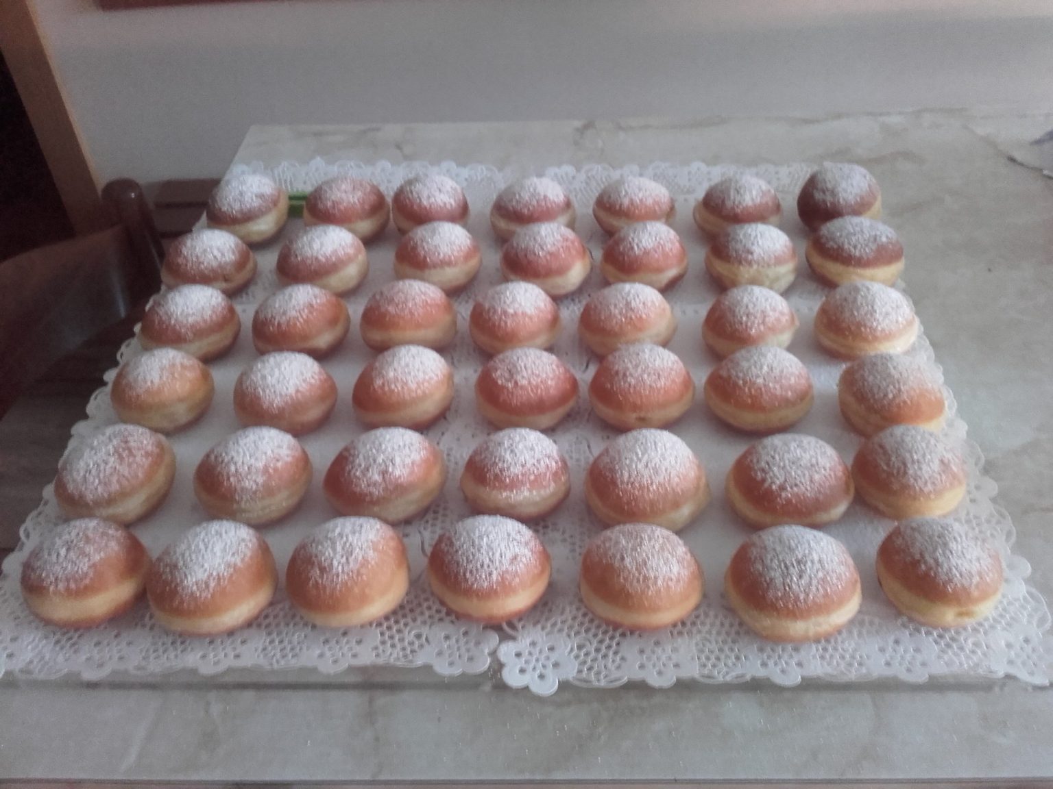 Hitri krofi iz pečice - recept za pustne krofe brez cvrtja - Popolna ...